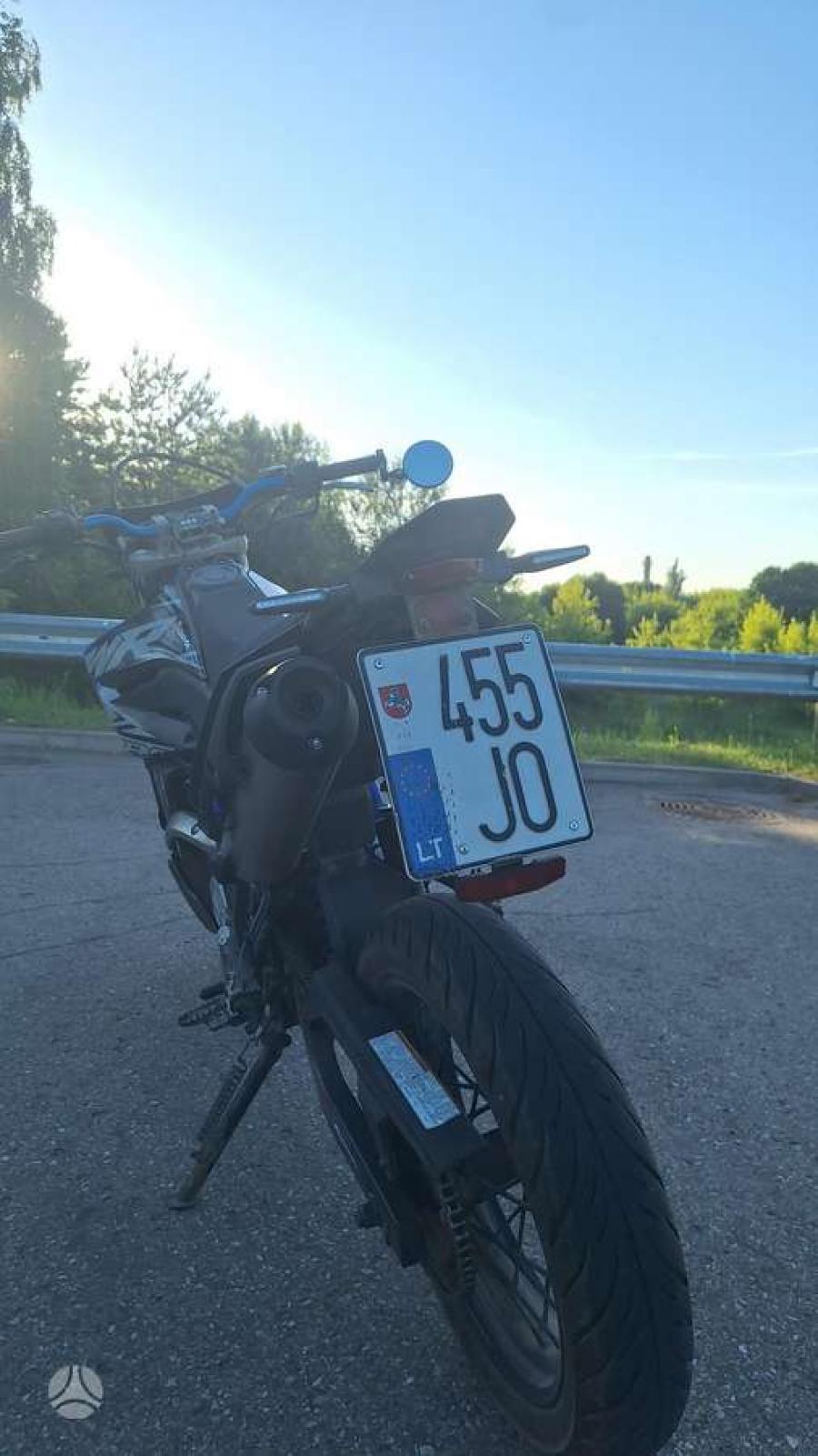 Yamaha WR 125X 2013 in Anyksciai, with an engine capacity of 0.13 L and mileage of 31 thousand km for 2200 €, photo 3 on AUTOMOTO.COM.LV