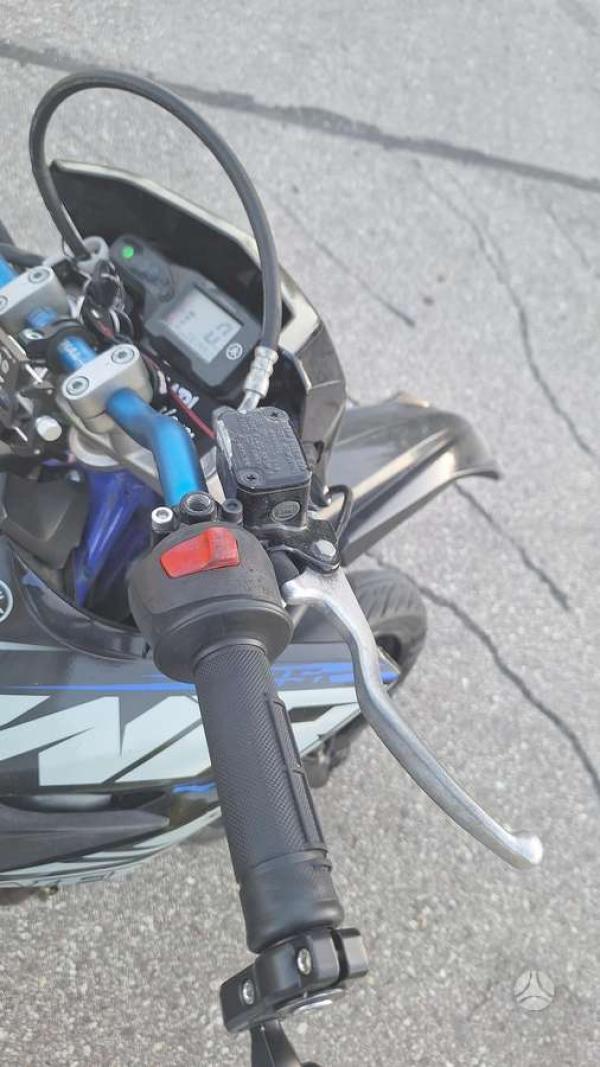 Yamaha WR 125X 2013 in Anyksciai, with an engine capacity of 0.13 L and mileage of 31 thousand km for 2200 €, photo 8 on AUTOMOTO.COM.LV