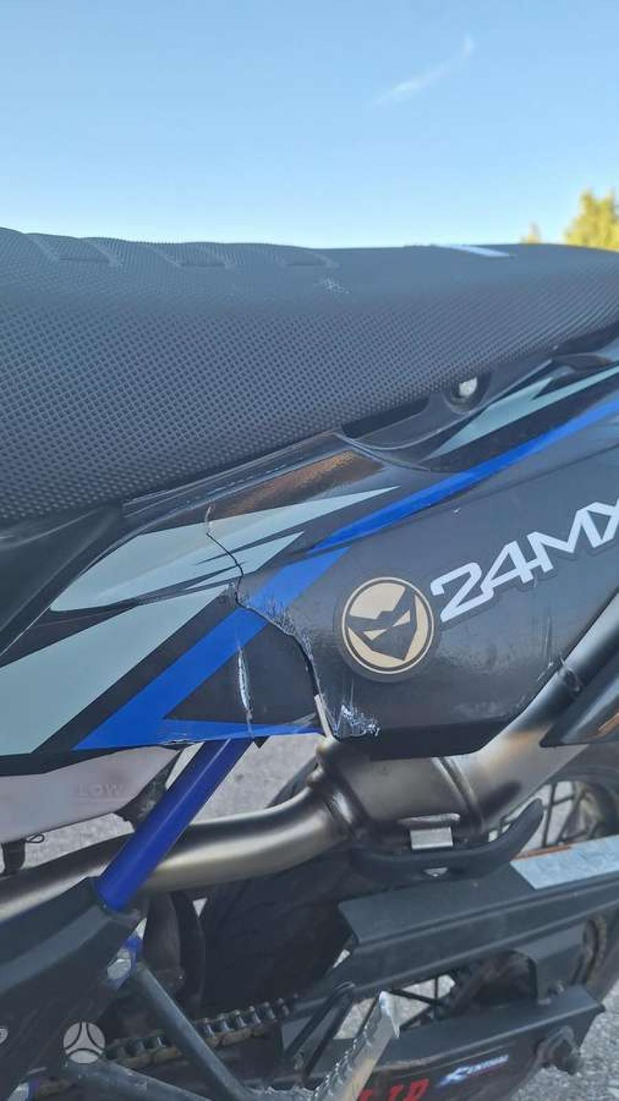 Yamaha WR 125X 2013 in Anyksciai, with an engine capacity of 0.13 L and mileage of 31 thousand km for 2200 €, photo 11 on AUTOMOTO.COM.LV