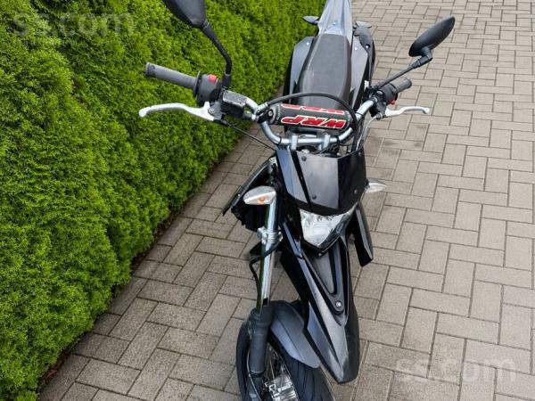 Yamaha WR 125X 2013 in Riga, with an engine capacity of 0.13 L and mileage of 0 thousand km for 1900 €, photo 3 on AUTOMOTO.COM.LV