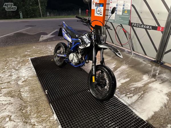 Yamaha WR 125X 2013 in Vilnius, with an engine capacity of 0.00 L and mileage of 0 thousand km for 2000 €, photo 4 on AUTOMOTO.COM.LV