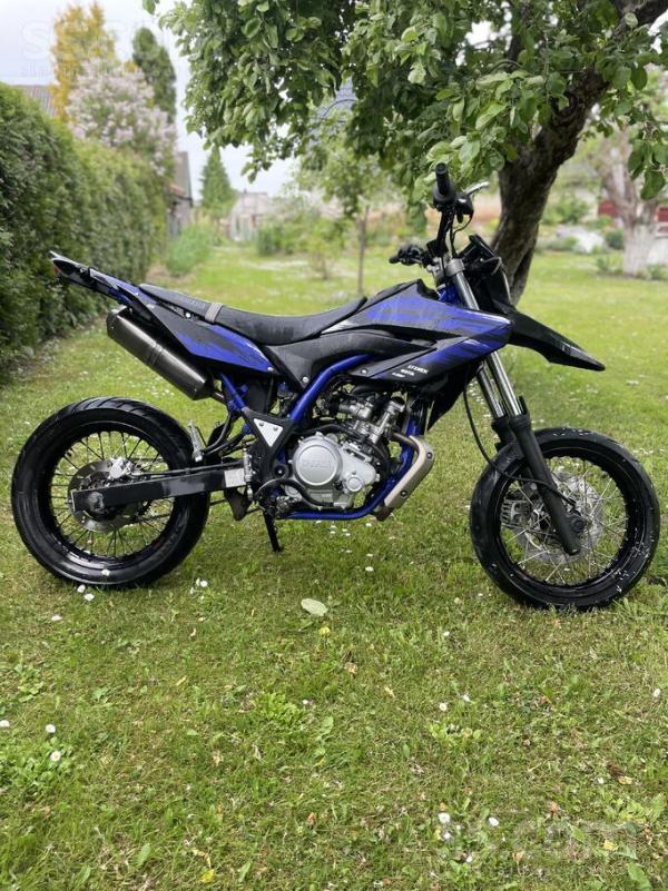 Yamaha WR 125X 2014 in Telschi, with an engine capacity of 0.13 L and mileage of 0 thousand km for 2550 €, photo 6 on AUTOMOTO.COM.LV