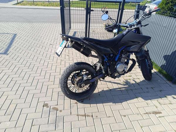 Yamaha WR 125X 2015 in Kaunas, with an engine capacity of 0.13 L and mileage of 29 thousand km for 1750 €, photo 4 on AUTOMOTO.COM.LV