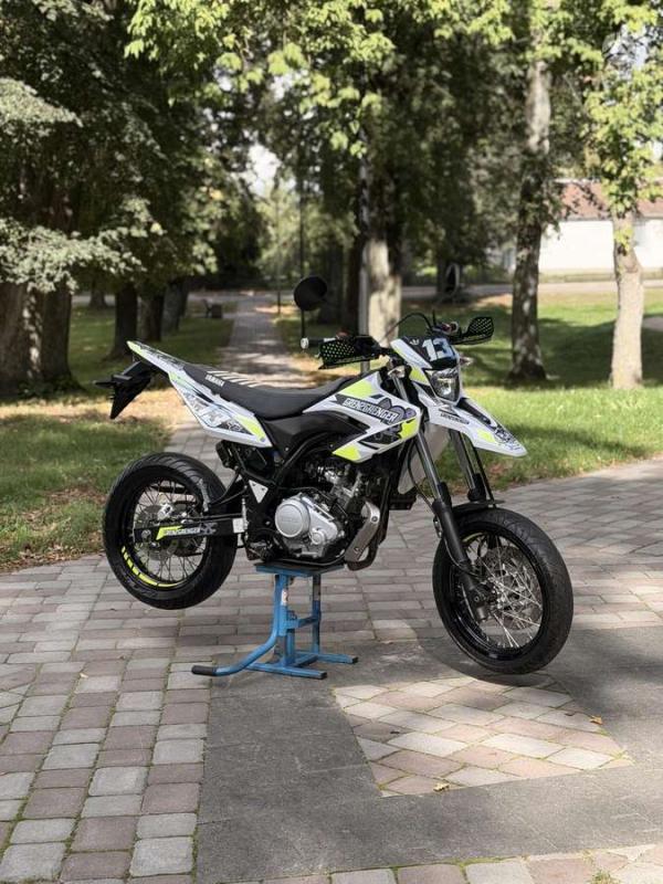 Ямаха WR 125X 2016 в Вилкавишкис, объемом двигателя 0.13 л и пробегом 18 тыс. км за 2450 €, фото 1 на AUTOMOTO.COM.LV