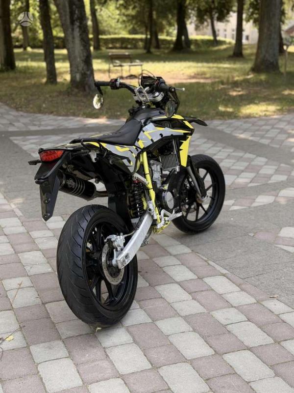 Ямаха WR 125X 2020 в Вилкавишкис, объемом двигателя 0.13 л и пробегом 20 тыс. км за 2350 €, фото 3 на AUTOMOTO.COM.LV