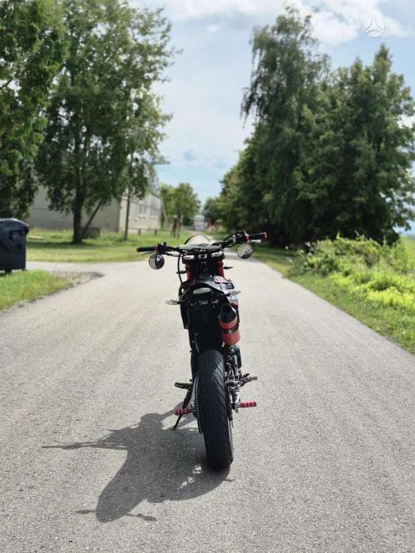 Yamaha WR 125X 2022 in Prienai, with an engine capacity of 0.13 L and mileage of 20 thousand km for 2499 €, photo 4 on AUTOMOTO.COM.LV
