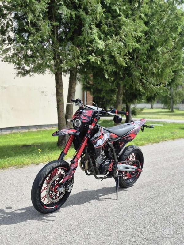 Yamaha WR 125X 2022 in Prienai, with an engine capacity of 0.13 L and mileage of 20 thousand km for 2499 €, photo 7 on AUTOMOTO.COM.LV