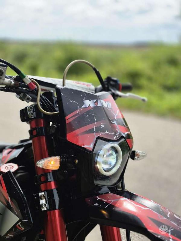 Yamaha WR 125X 2022 in Prienai, with an engine capacity of 0.13 L and mileage of 20 thousand km for 2499 €, photo 8 on AUTOMOTO.COM.LV