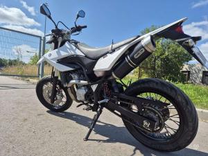 White Yamaha WR 125X 2015 in Kaunas, with an engine capacity of 0.13 L and mileage of 20 thousand km for 2250 €, photo 6 on AUTOMOTO.COM.LV