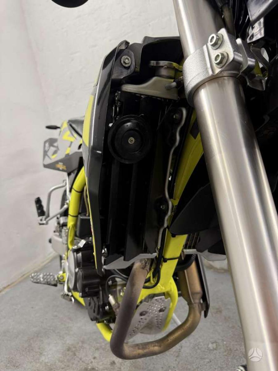 Желтый Ямаха WR 125X 2021 в Мариямполе, объемом двигателя 0.13 л и пробегом 36 тыс. км за 1950 €, фото 7 на AUTOMOTO.COM.LV