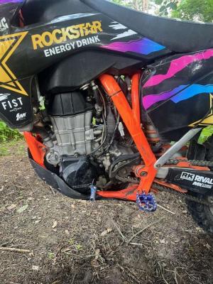 Yamaha WR 250F 2013 in Kaunas, with an engine capacity of 0.45 L and mileage of 30 thousand km for 2500 €, photo 5 on AUTOMOTO.COM.LV