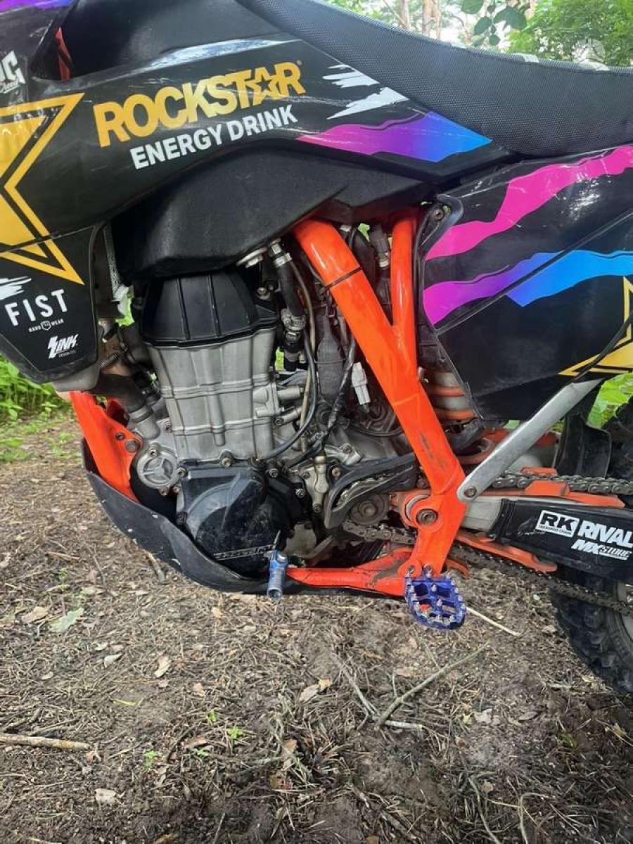 Yamaha WR 250F 2013 in Kaunas, with an engine capacity of 0.45 L and mileage of 30 thousand km for 2500 €, photo 5 on AUTOMOTO.COM.LV