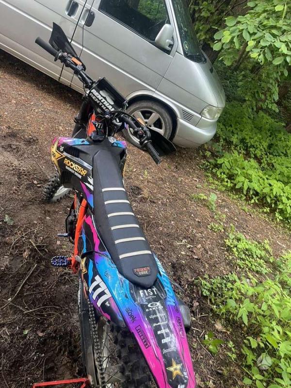 Yamaha WR 250F 2013 in Kaunas, with an engine capacity of 0.45 L and mileage of 30 thousand km for 2500 €, photo 6 on AUTOMOTO.COM.LV