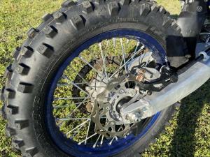 Синий Ямаха WR 450F 2022 в Вильнюс, объемом двигателя 0.45 л и пробегом 23 тыс. км за 6500 €, фото 7 на AUTOMOTO.COM.LV