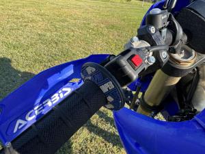 Синий Ямаха WR 450F 2022 в Вильнюс, объемом двигателя 0.45 л и пробегом 23 тыс. км за 6500 €, фото 9 на AUTOMOTO.COM.LV
