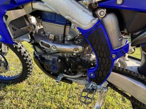 Синий Ямаха WR 450F 2022 в Вильнюс, объемом двигателя 0.45 л и пробегом 23 тыс. км за 6500 €, фото 10 на AUTOMOTO.COM.LV