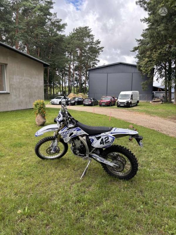 Yamaha WR 450F 2010 in Vilnius, with an engine capacity of 0.45 L and mileage of 17 thousand km for 4500 €, photo 5 on AUTOMOTO.COM.LV