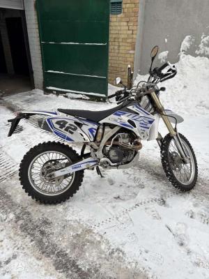 Ямаха WR 450F 2010 в Вильнюс, объемом двигателя 0.45 л и пробегом 17 тыс. км за 4500 €, фото 7 на AUTOMOTO.COM.LV