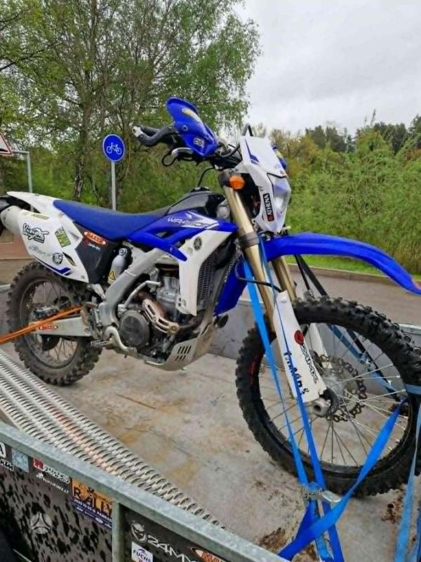 Yamaha WR 450F 2015 Anykščiai, ar dzinēja tilpumu 0.45 L un nobraukumu 3 tūkst. km par 5900 €, foto 1 vietnē AUTOMOTO.COM.LV