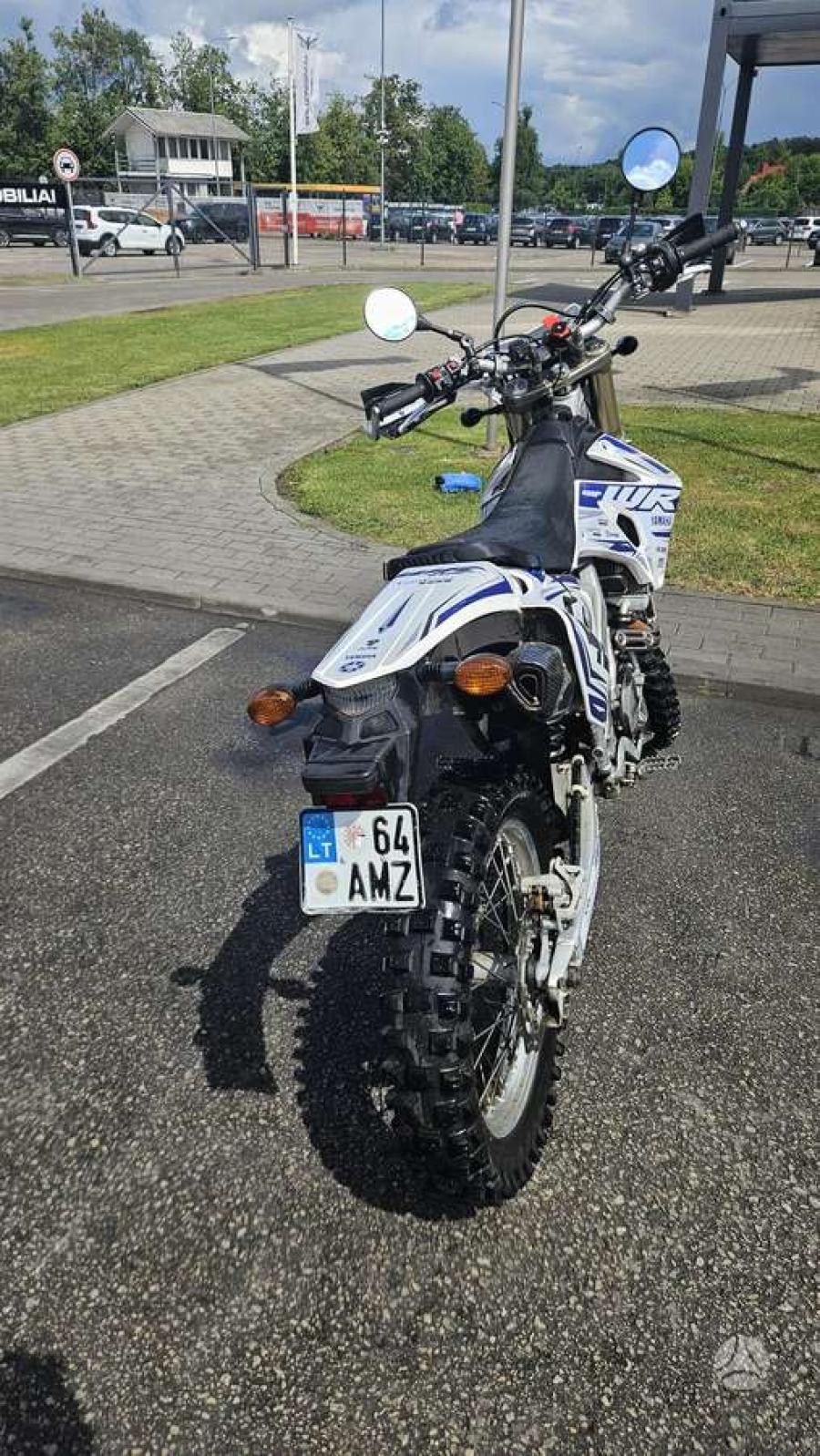 Белый Ямаха WR 450F 2010 в Вильнюс, объемом двигателя 0.45 л и пробегом 18 тыс. км за 3699 €, фото 7 на AUTOMOTO.COM.LV