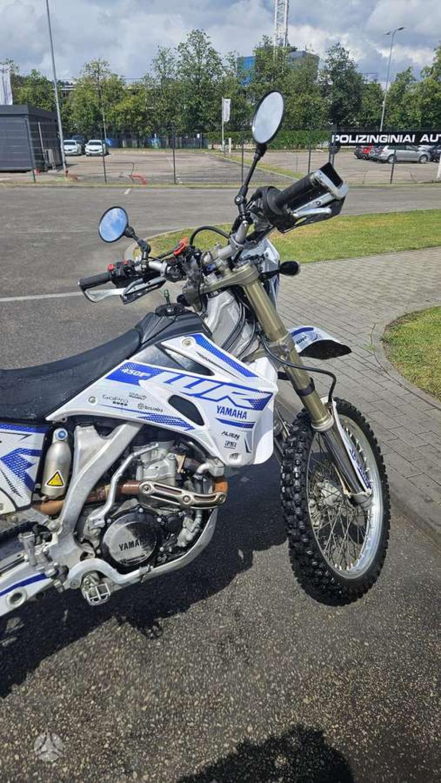 Белый Ямаха WR 450F 2010 в Вильнюс, объемом двигателя 0.45 л и пробегом 18 тыс. км за 3699 €, фото 10 на AUTOMOTO.COM.LV