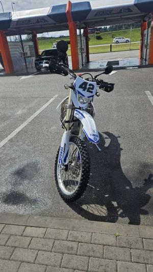 Белый Ямаха WR 450F 2010 в Вильнюс, объемом двигателя 0.45 л и пробегом 18 тыс. км за 3699 €, фото 15 на AUTOMOTO.COM.LV