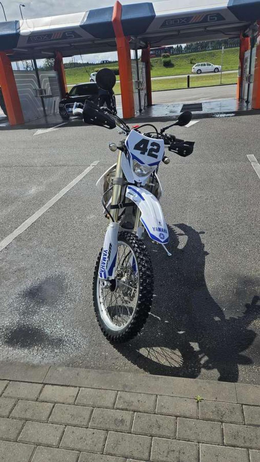 Белый Ямаха WR 450F 2010 в Вильнюс, объемом двигателя 0.45 л и пробегом 18 тыс. км за 3699 €, фото 15 на AUTOMOTO.COM.LV
