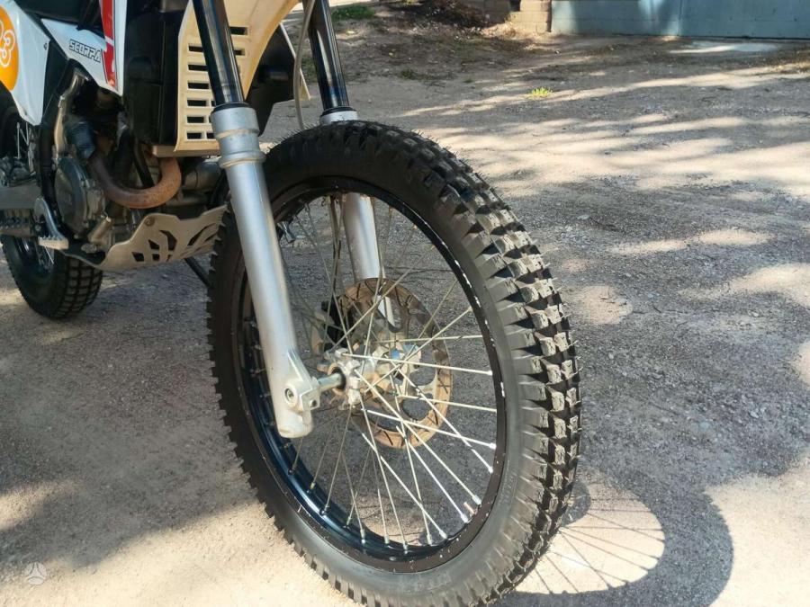 Balts Yamaha WR 2008 Šilalė, ar dzinēja tilpumu 0.25 L un nobraukumu 10 tūkst. km par 3000 €, foto 13 vietnē AUTOMOTO.COM.LV