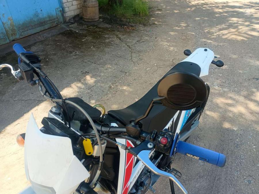 Balts Yamaha WR 2008 Šilalė, ar dzinēja tilpumu 0.25 L un nobraukumu 10 tūkst. km par 3000 €, foto 14 vietnē AUTOMOTO.COM.LV