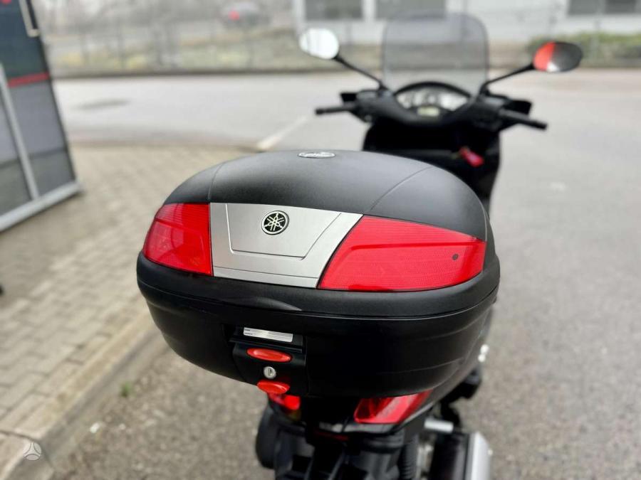 Melns Yamaha X-Max 2009 Viļņa, ar dzinēja tilpumu 0.13 L un nobraukumu 26 tūkst. km par 1999 €, foto 15 vietnē AUTOMOTO.COM.LV