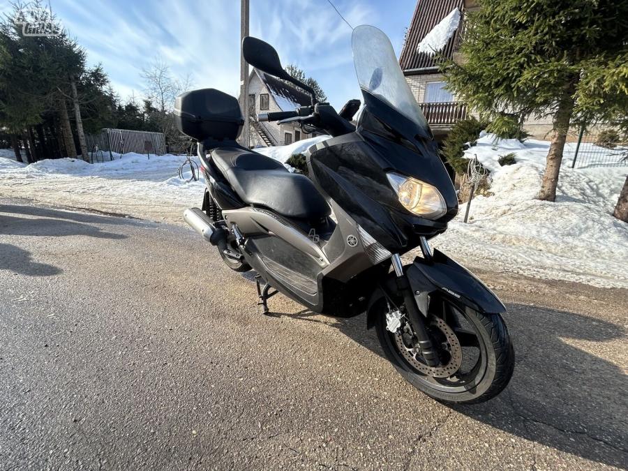 Black Yamaha X-Max 2013 in Zarasai, with an engine capacity of 0.13 L and mileage of 15 thousand km for 1650 €, photo 5 on AUTOMOTO.COM.LV