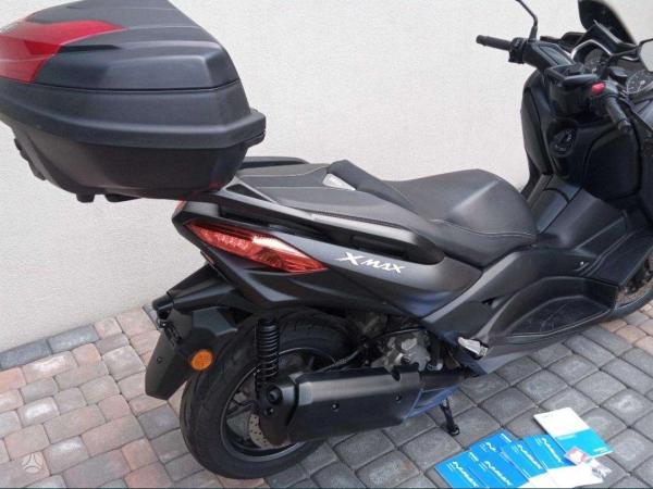 Black Yamaha X-Max 2019 in Vilnius, with an engine capacity of 0.30 L and mileage of 19 thousand km for 4600 €, photo 5 on AUTOMOTO.COM.LV