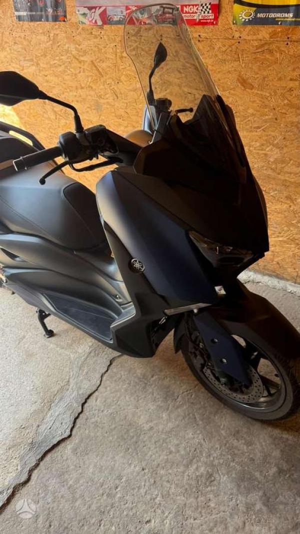 Blue Yamaha X-Max 2018 in Kaunas, with an engine capacity of 0.30 L and mileage of 14 thousand km for 4300 €, photo 10 on AUTOMOTO.COM.LV