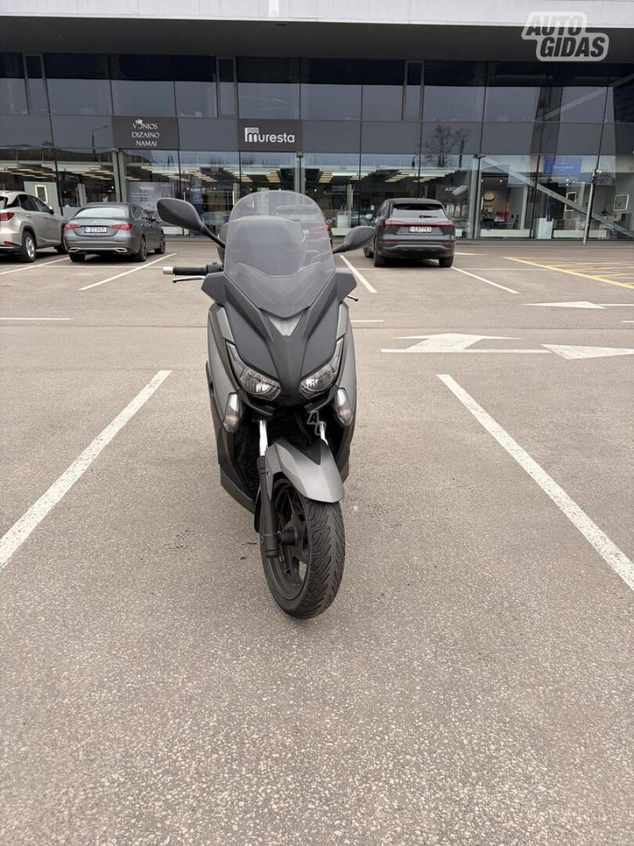 Pelēks Yamaha X-Max 2014 Viļņa, ar dzinēja tilpumu 0.13 L un nobraukumu 49 tūkst. km par 1850 €, foto 5 vietnē AUTOMOTO.COM.LV