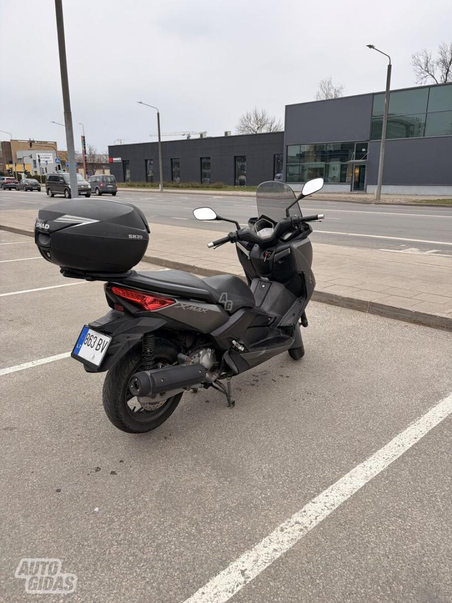 Pelēks Yamaha X-Max 2014 Viļņa, ar dzinēja tilpumu 0.13 L un nobraukumu 49 tūkst. km par 1850 €, foto 7 vietnē AUTOMOTO.COM.LV