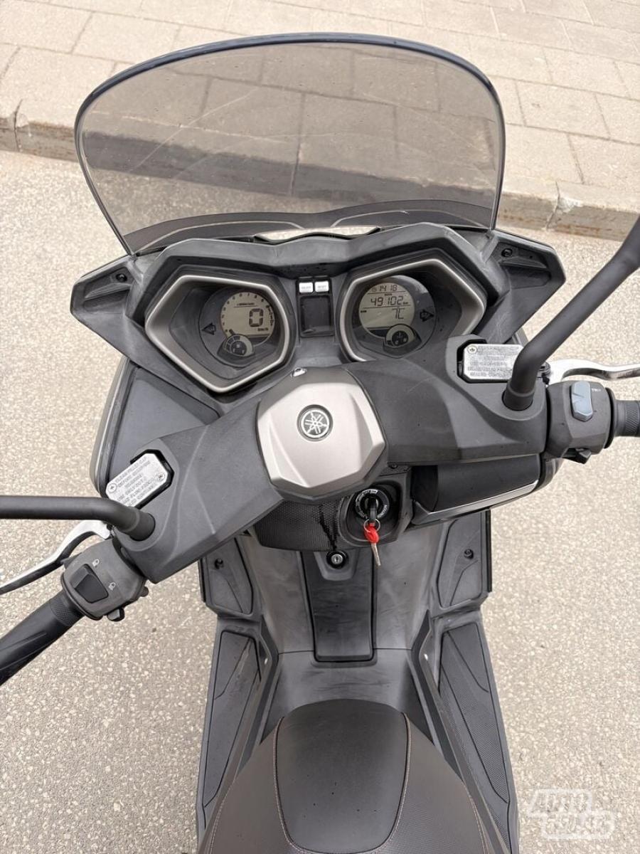 Pelēks Yamaha X-Max 2014 Viļņa, ar dzinēja tilpumu 0.13 L un nobraukumu 49 tūkst. km par 1850 €, foto 9 vietnē AUTOMOTO.COM.LV