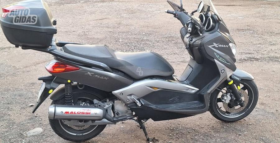 Grey Yamaha X-Max 2014 in Kelme, with an engine capacity of 0.13 L and mileage of 16 thousand km for 2600 €, photo 7 on AUTOMOTO.COM.LV