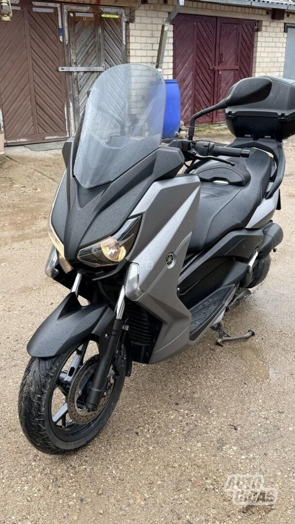 Grey Yamaha X-Max 2014 in Panevezys, with an engine capacity of 0.13 L and mileage of 22 thousand km for 1900 €, photo 3 on AUTOMOTO.COM.LV