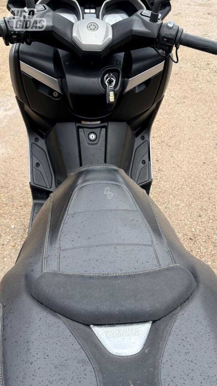 Pelēks Yamaha X-Max 2014 Panevēža, ar dzinēja tilpumu 0.13 L un nobraukumu 22 tūkst. km par 1900 €, foto 15 vietnē AUTOMOTO.COM.LV