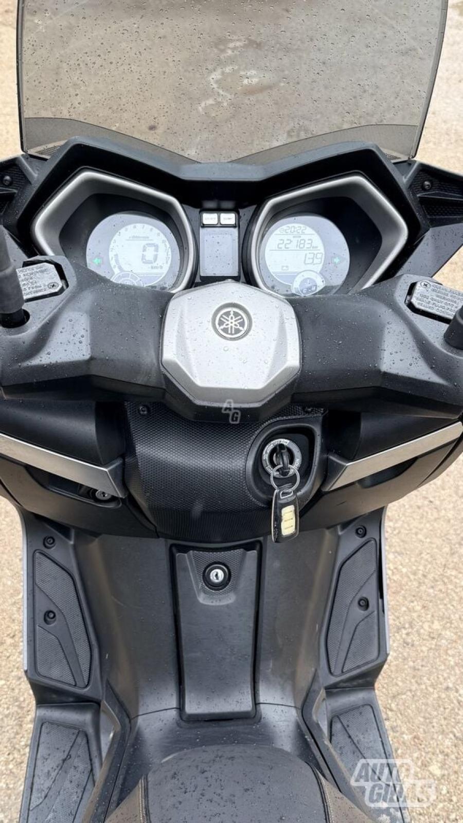 Pelēks Yamaha X-Max 2014 Panevēža, ar dzinēja tilpumu 0.13 L un nobraukumu 22 tūkst. km par 1900 €, foto 16 vietnē AUTOMOTO.COM.LV