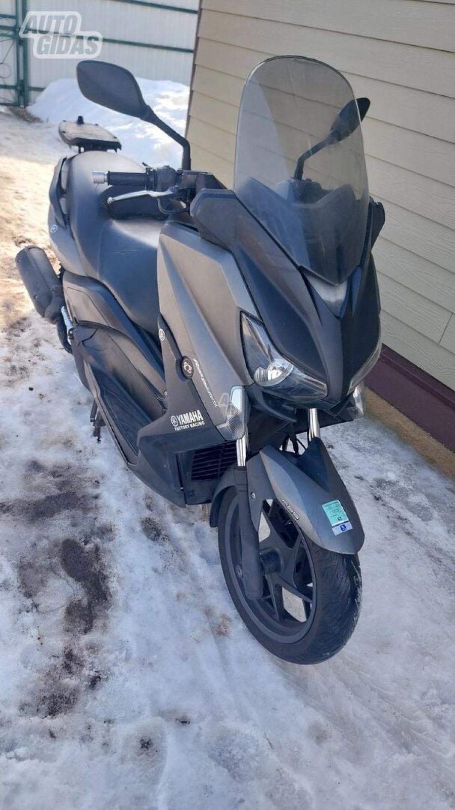 Grey Yamaha X-Max 2015 in Pasvalys, with an engine capacity of 0.13 L and mileage of 0 thousand km for 1199 €, photo 4 on AUTOMOTO.COM.LV