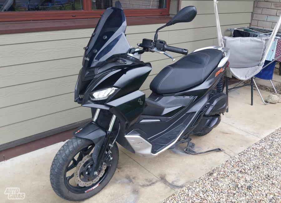 Grey Yamaha X-Max 2015 in Pasvalys, with an engine capacity of 0.13 L and mileage of 0 thousand km for 1199 €, photo 24 on AUTOMOTO.COM.LV