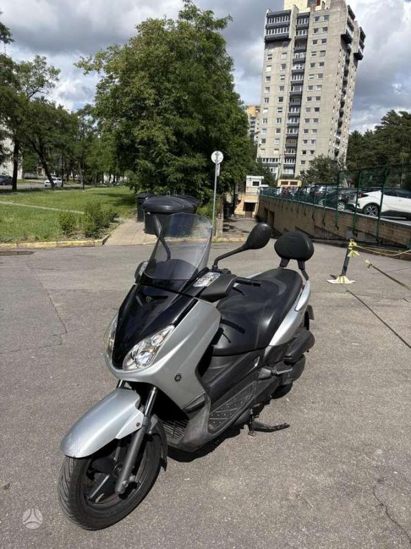 Yamaha X-Max 2008 Viļņa, ar dzinēja tilpumu 0.13 L un nobraukumu 11 tūkst. km par 1600 €, foto 1 vietnē AUTOMOTO.COM.LV