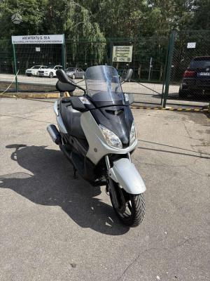Yamaha X-Max 2008 in Vilnius, with an engine capacity of 0.13 L and mileage of 11 thousand km for 1600 €, photo 3 on AUTOMOTO.COM.LV