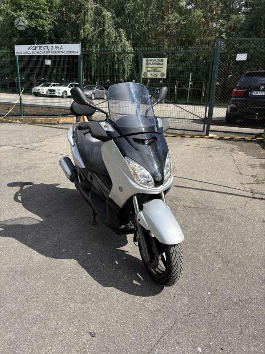 Yamaha X-Max 2008 in Vilnius, with an engine capacity of 0.13 L and mileage of 11 thousand km for 1600 €, photo 3 on AUTOMOTO.COM.LV