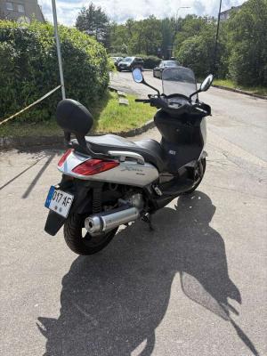 Yamaha X-Max 2008 in Vilnius, with an engine capacity of 0.13 L and mileage of 11 thousand km for 1600 €, photo 4 on AUTOMOTO.COM.LV