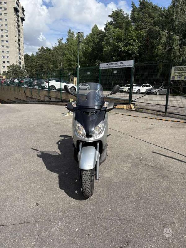 Yamaha X-Max 2008 Viļņa, ar dzinēja tilpumu 0.13 L un nobraukumu 11 tūkst. km par 1600 €, foto 7 vietnē AUTOMOTO.COM.LV