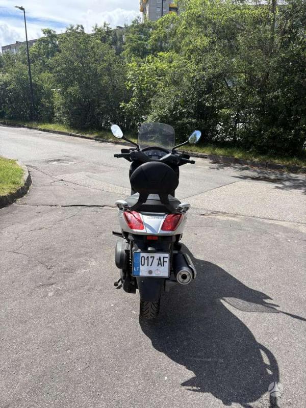 Yamaha X-Max 2008 Viļņa, ar dzinēja tilpumu 0.13 L un nobraukumu 11 tūkst. km par 1600 €, foto 8 vietnē AUTOMOTO.COM.LV