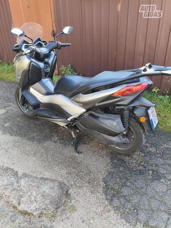 Yamaha X-Max 2017 Viļņa, ar dzinēja tilpumu 0.30 L un nobraukumu 0 tūkst. km par 2400 €, foto 5 vietnē AUTOMOTO.COM.LV