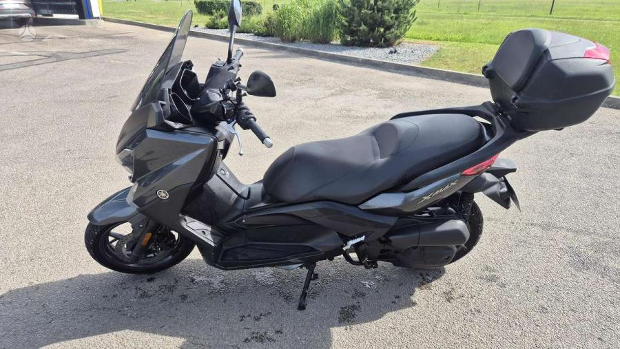 Yamaha X-Max 2018 in Kaunas, with an engine capacity of 0.13 L and mileage of 21 thousand km for 2500 €, photo 4 on AUTOMOTO.COM.LV